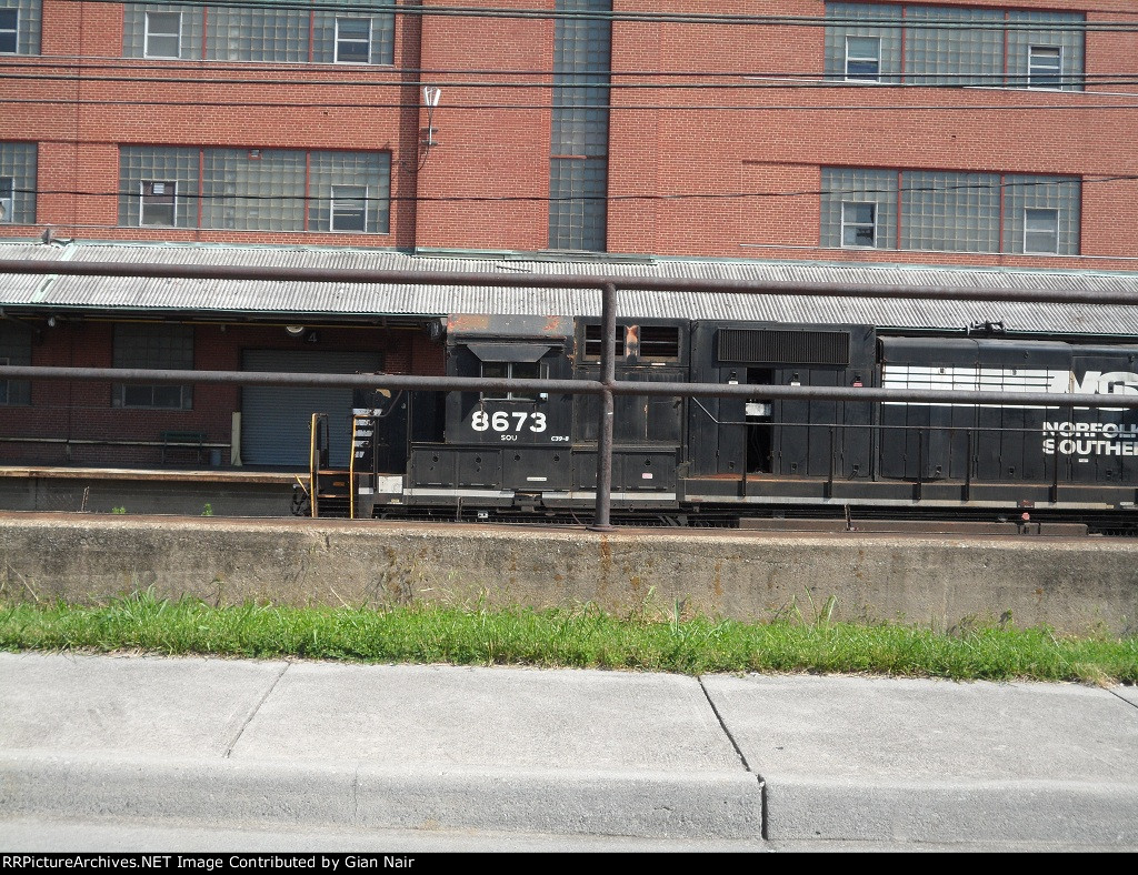 Norfolk Southern 8673 at Roanoke